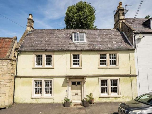 4 Bedroom Terraced House
