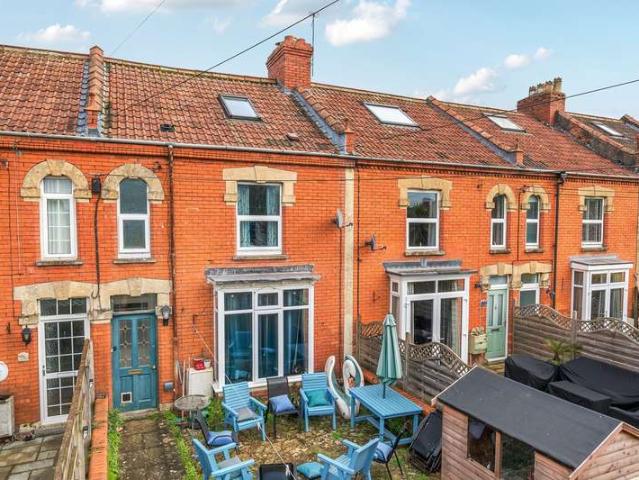 4 Bedroom Terraced House