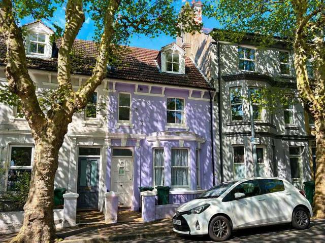 4 Bedroom Terraced House