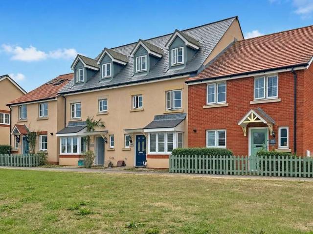 4 Bedroom Terraced House