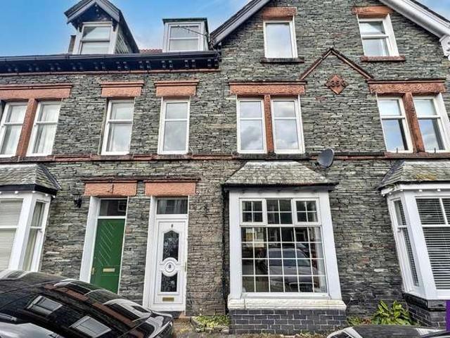 4 Bedroom Terraced House