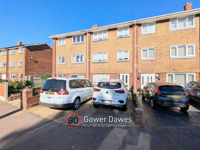 4 Bedroom Terraced House