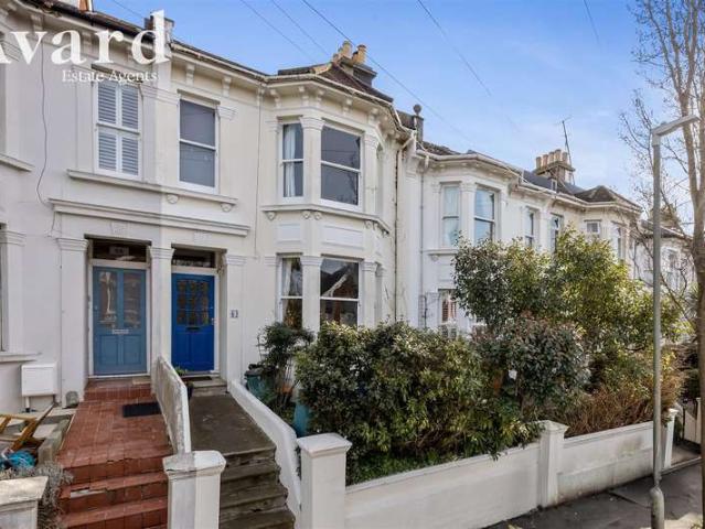 4 Bedroom Terraced House
