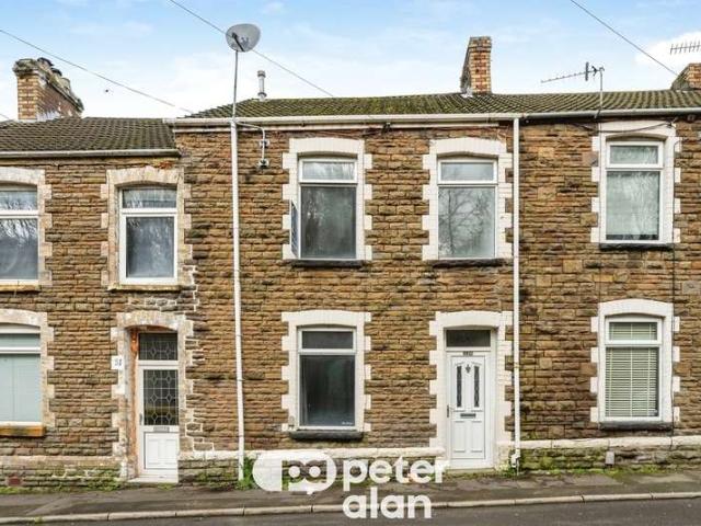 4 Bedroom Terraced House