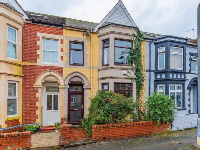 4 Bedroom Terraced House