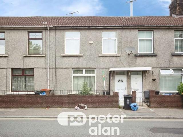 4 Bedroom Terraced House