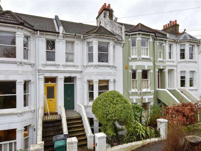 4 Bedroom Terraced House