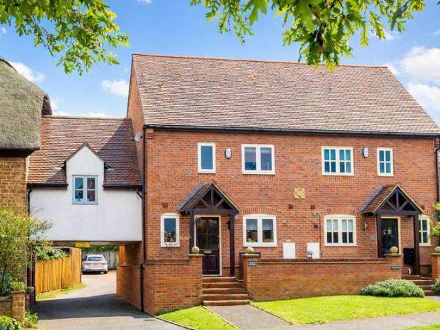 4 Bedroom Terraced House