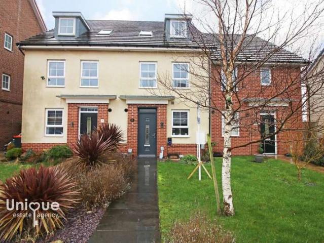 4 Bedroom Terraced House