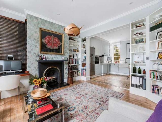 4 Bedroom Terraced House