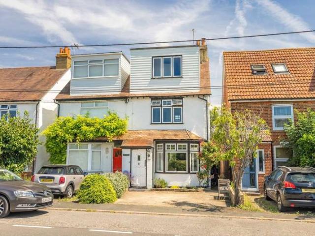 4 Bedroom Terraced House