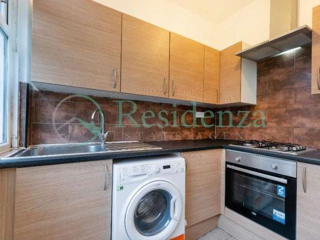 4 Bedroom Terraced House