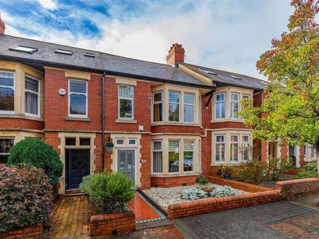 4 Bedroom Terraced House