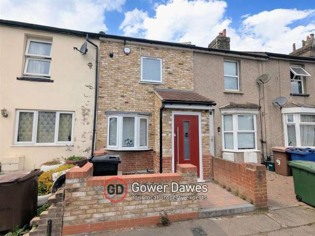 4 Bedroom Terraced House
