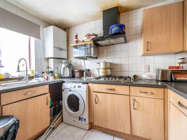 4 Bedroom Terraced House