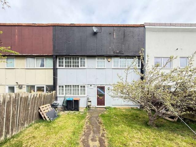 4 Bedroom Terraced House