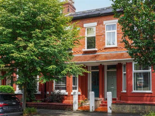4 Bedroom Terraced House