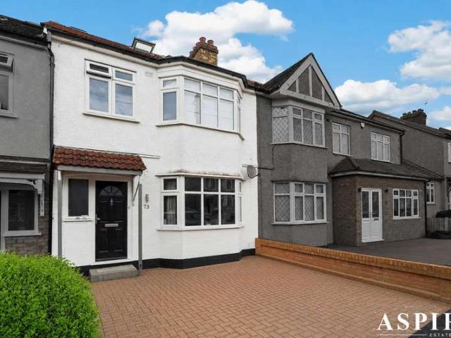 4 Bedroom Terraced House