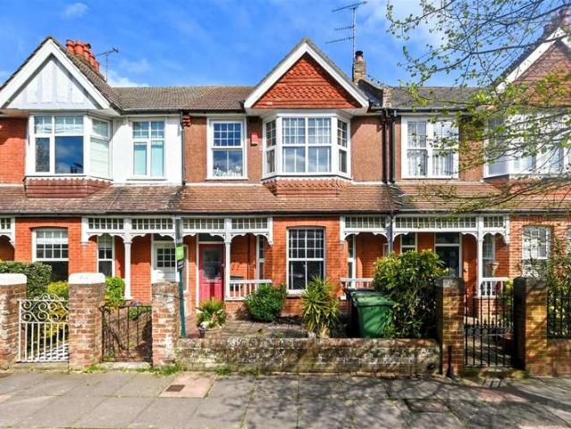 4 Bedroom Terraced House
