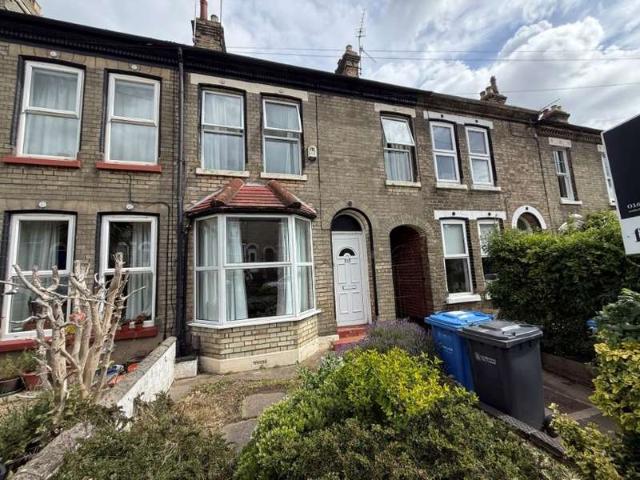 4 Bedroom Terraced House