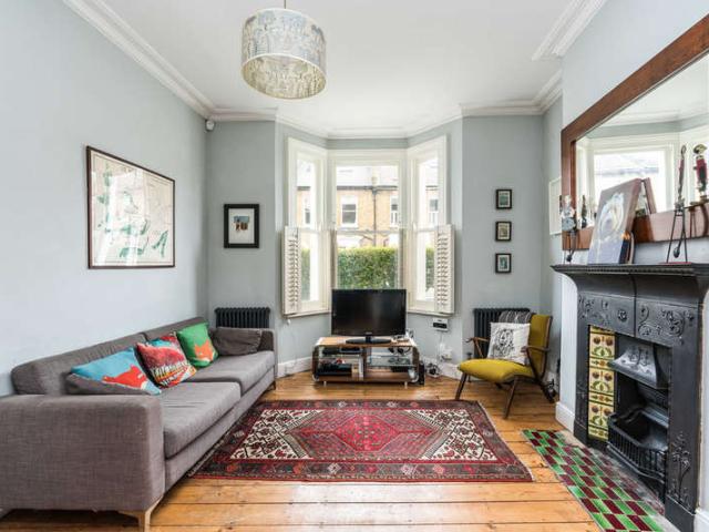4 Bedroom Terraced House