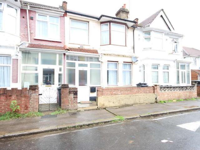 4 Bedroom Terraced House