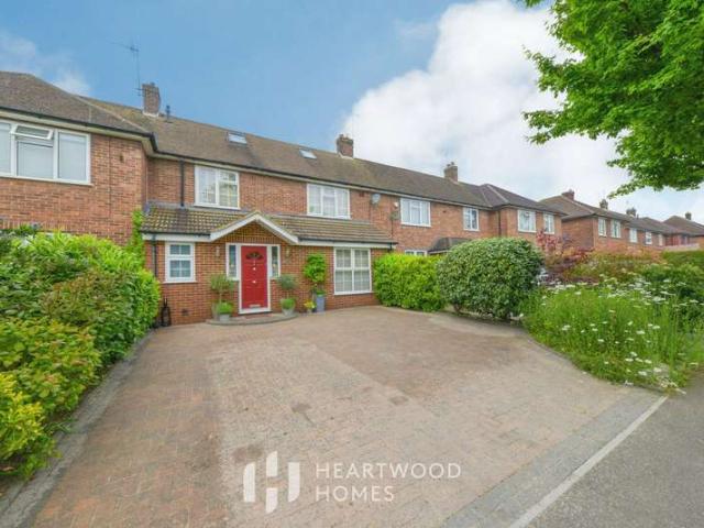 4 Bedroom Terraced House