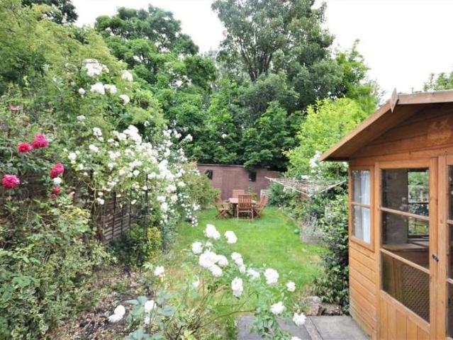4 Bedroom Terraced House