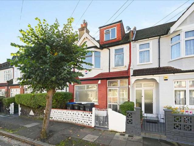 4 Bedroom Terraced House