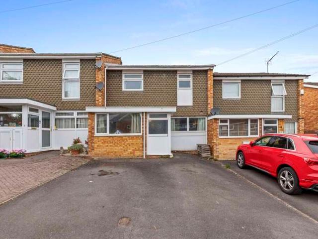 4 Bedroom Terraced House