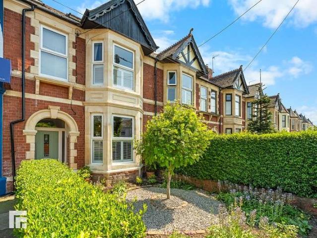 4 Bedroom Terraced House
