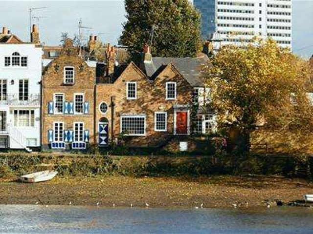 4 Bedroom Terraced House