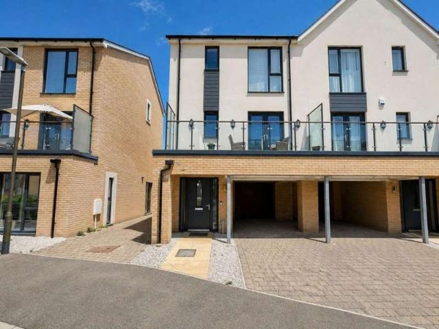 4 Bedroom Terraced House