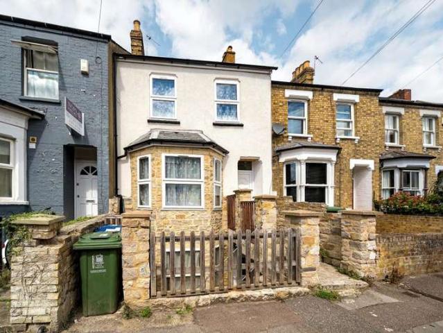 4 Bedroom Terraced House