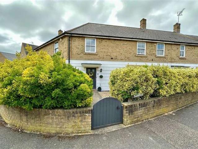 4 Bedroom Terraced House