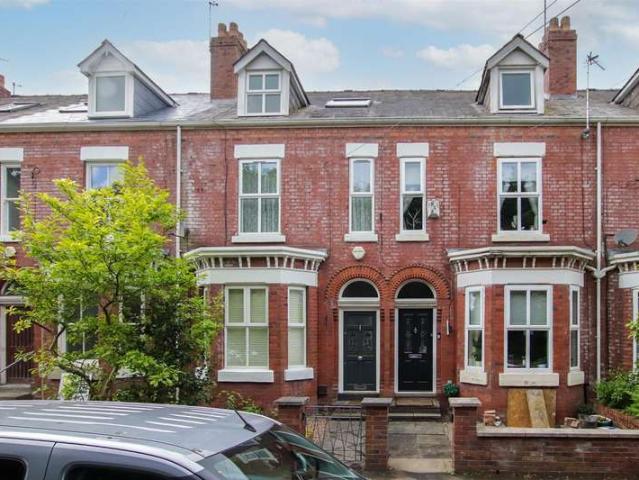 4 Bedroom Terraced House