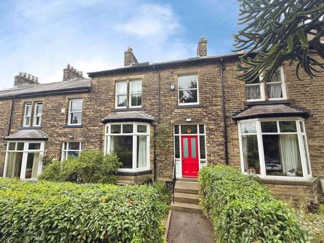 4 Bedroom Terraced House