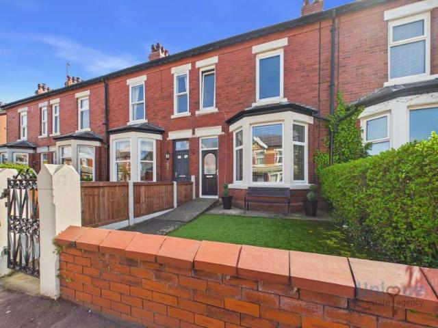 4 Bedroom Terraced House