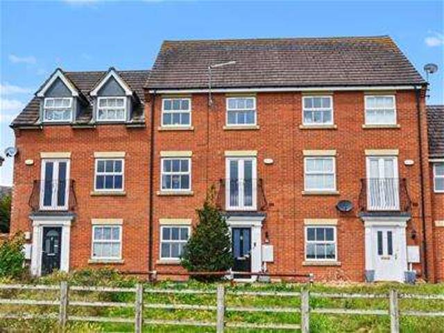 4 Bedroom Terraced House