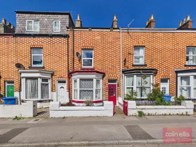 4 Bedroom Terraced House