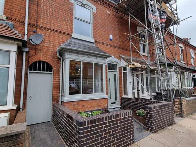 4 Bedroom Terraced House