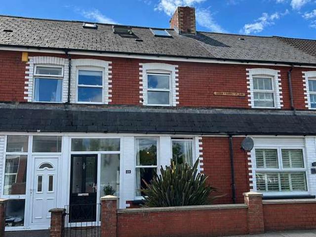 4 Bedroom Terraced House