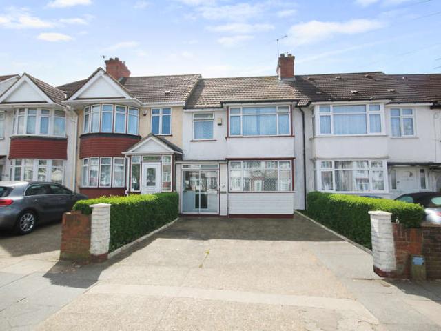 4 Bedroom Terraced House
