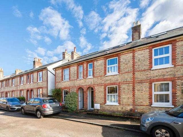 4 Bedroom Terraced House