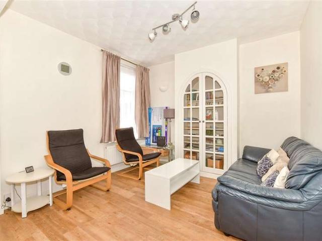 4 Bedroom Terraced House