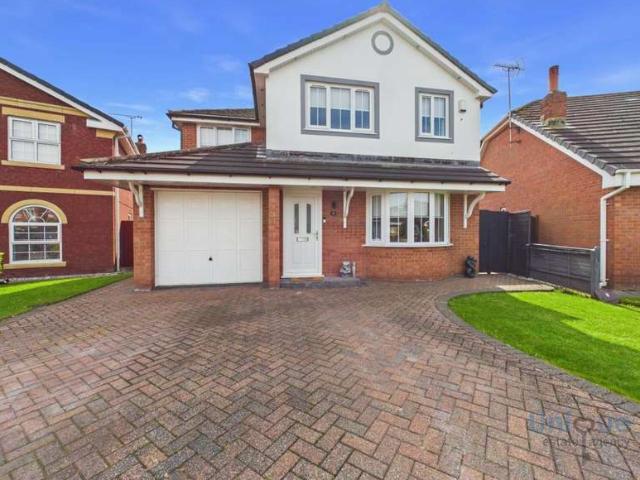 4 Bedroom Detached House