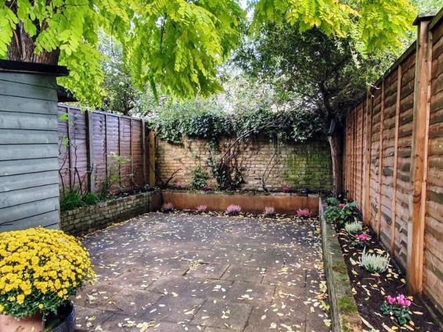 4 Bedroom Terraced House