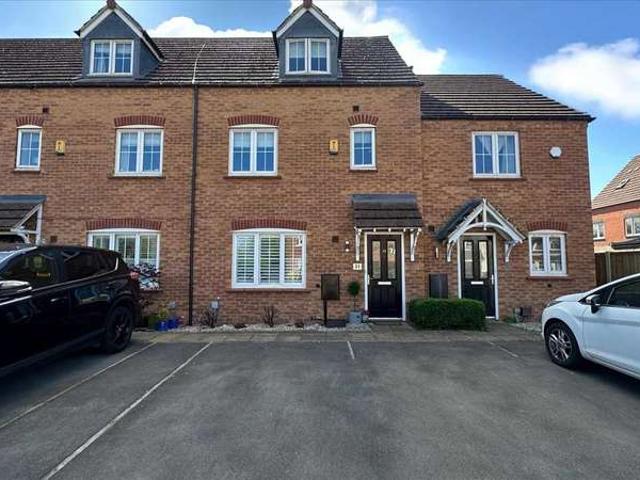 4 Bedroom Terraced House