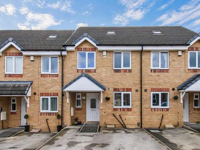 4 Bedroom Terraced House