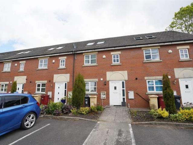 4 Bedroom Terraced House